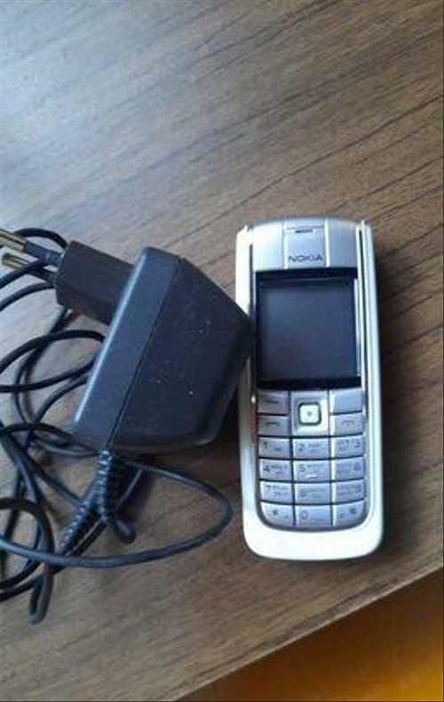 Кнопочный телефон Nokia 6020