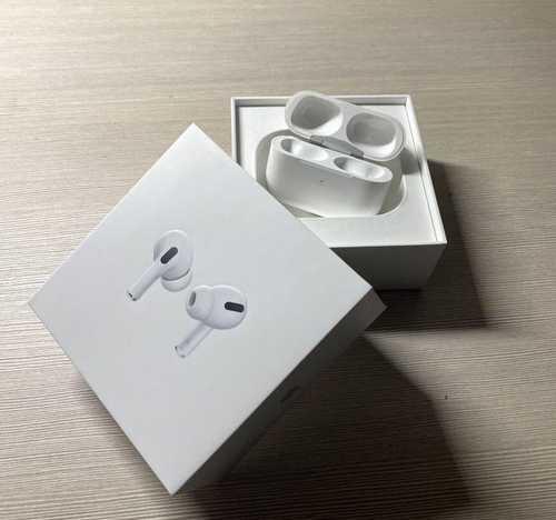 Кейс Airpods Pro lightning