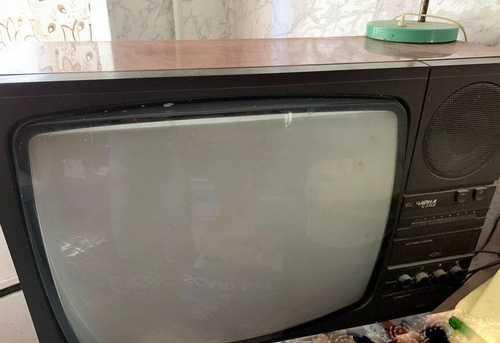 Советский цветной телевизор Чайка Ц-275Д