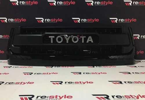 Решетка радиатора Toyota Tundra с 2013 г