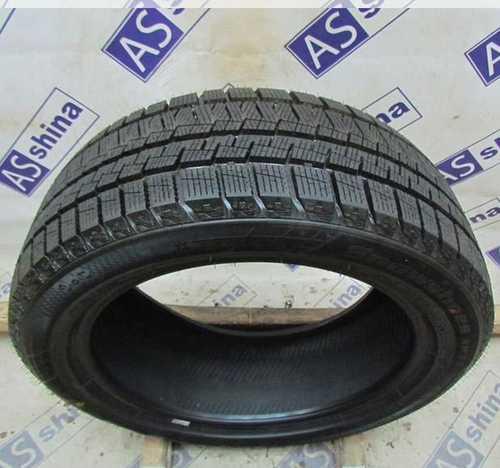 Kapsen SnowShoes AW33 215/50 R17 89H