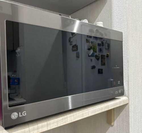 Микроволновка с грилем LG Neo Chef