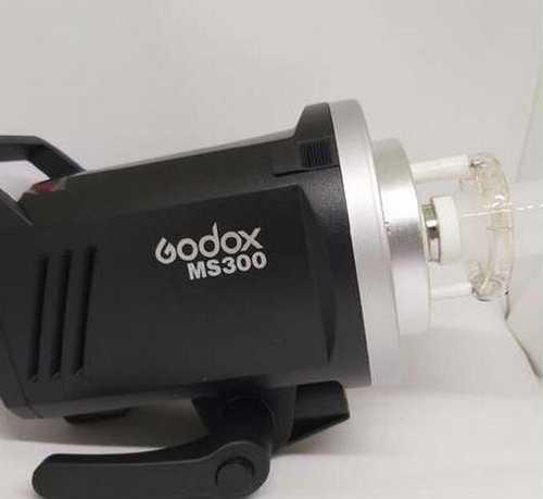 Студийная вспышка Godox MS300