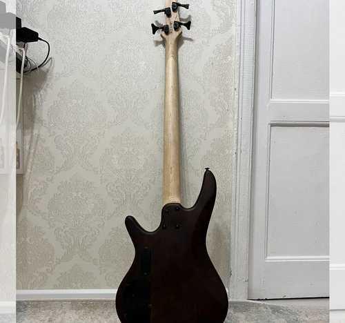Басс гитара ibanez