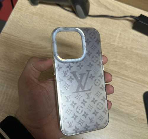 Чехол Louis Vuitton на iPhone 14 pro
