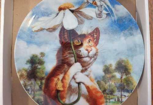 Тарелка декоративная Кот под зонтиком