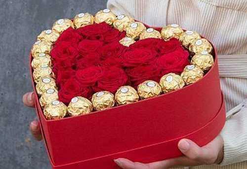 Сердце из цветов и конфет подарок любимой
