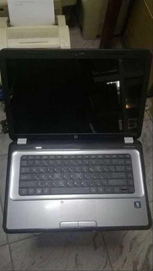 Ноутбук HP 4ядра/ 4гига/ 2видеокарты