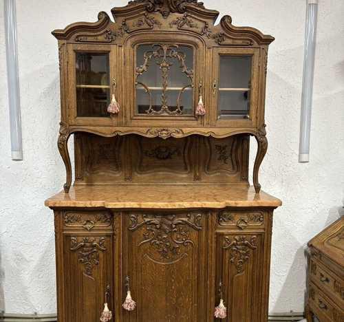 Старинный резной буфет. Франция 50 годы