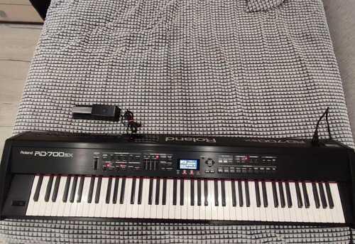 Цифровое пианино Roland RD700-SX