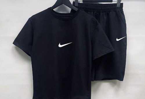Спортивный костюм Nike шорты и футболка