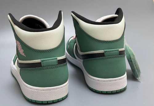 Кроссовки Jordan 1 зеленые