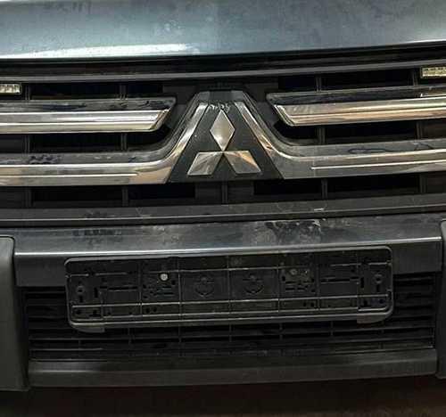 Ноускат Mitsubishi Pajero 4