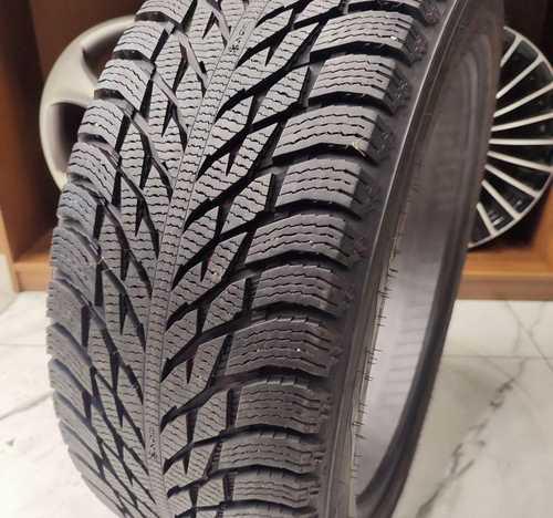 Nokian Tyres Hakkapeliitta R3 SUV 255/45 R20 105T