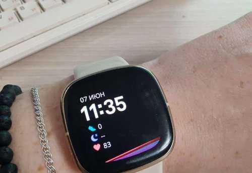 Умные часы Fitbit Sense