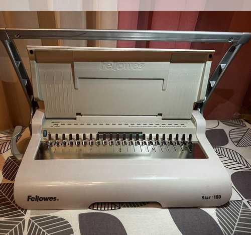 Брошюровщик fellowes star 150