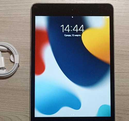 iPad mini 4 128gb (торг уместен)