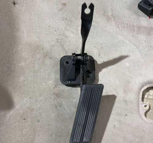 Педаль газа Dodge Intrepid 2