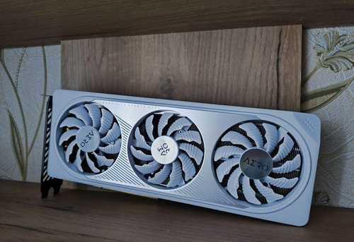 Продам видеокарту RTX 4060 8GB Aero