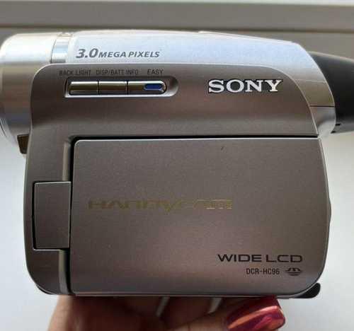 Видеокамера sony handycam wide lcd dsr-hc96