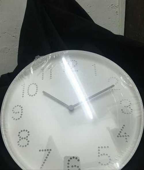 Часы настенные IKEA тромма белые