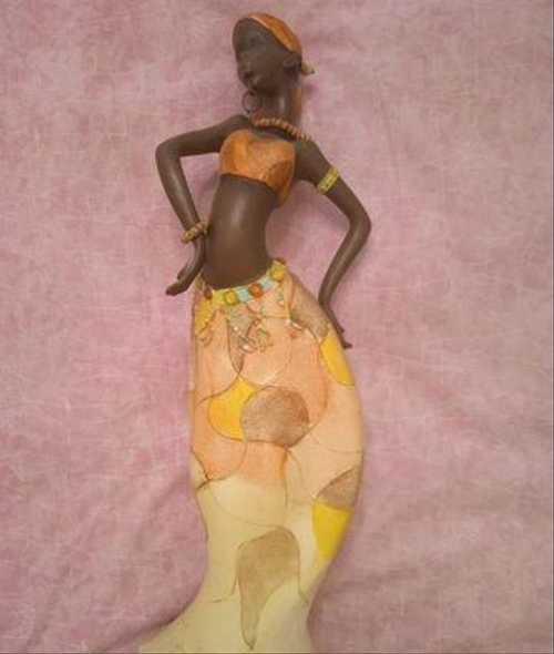 Керамическая статуэтка африканская женщина