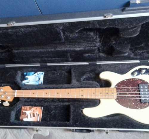 Music Man StingRay 5 Classic USA