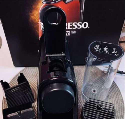 Капсульная кофемашина Nespresso essenza mini