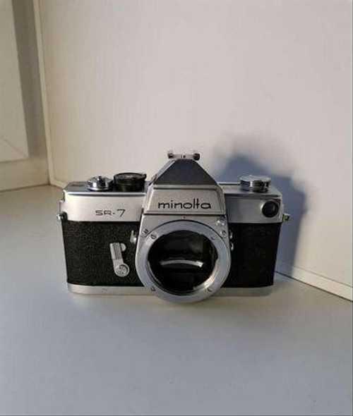 Плёночный фотоаппарат Minolta SR-7