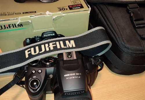 Зеркальный фотоаппарат Fuji Film