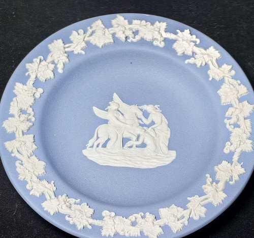 Wedgwood Веджвуд фарфоровая винтажная тарелка. Анг