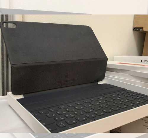 iPad pro 11 SMART keyboard folio A2038 бу