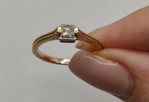 Золотое кольцо 585 пробы 17р