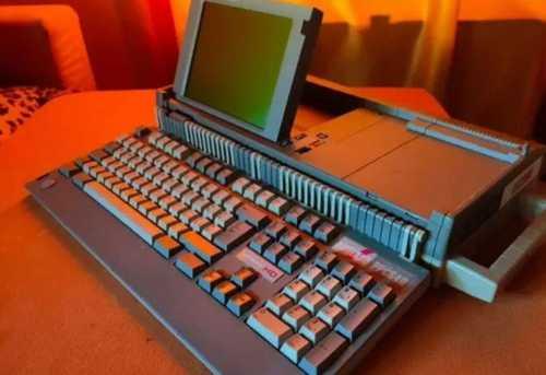 Винтажный компьютер amstrad