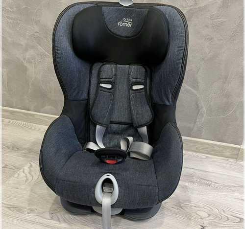 Автомобильное кресло britax romer