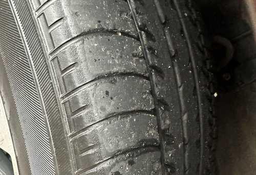 Yokohama BluEarth E70BZ 215/55 R17 94V