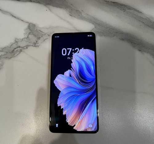 TECNO Camon 20 Pro, 8/256 ГБ