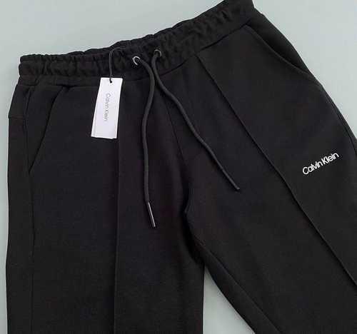 Спортивные штаны calvin klein со стрелками черные