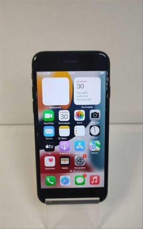 Мобильный телефон Apple iPhone 7 2/32 GB