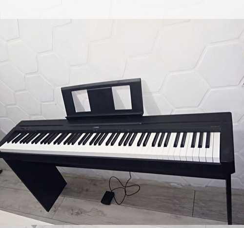 Цифровое пианино Yamaha P-35