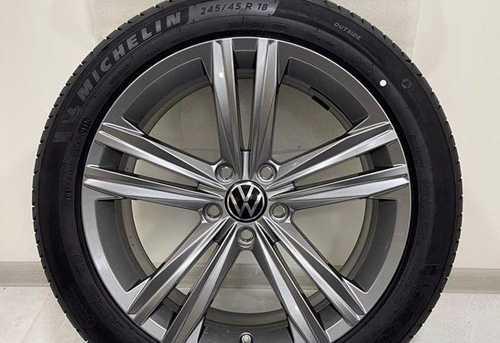 Volkswagen Passat Alltrack, Michelin 245/45 R18