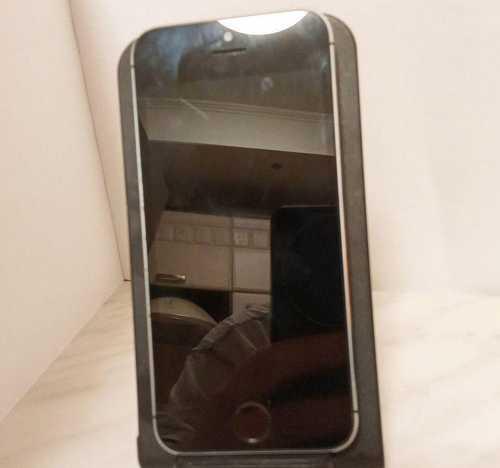 iPhone 5S, 16 ГБ