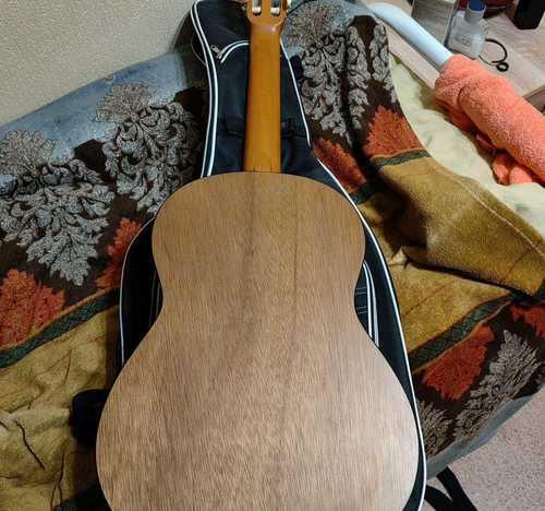 Классическая гитара yamaha c40m