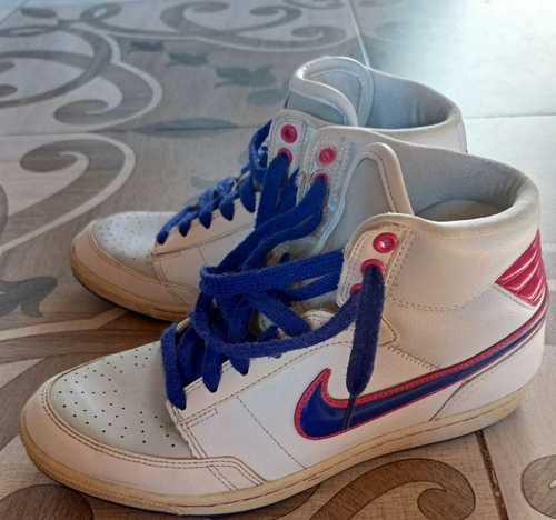 Кроссовки nike