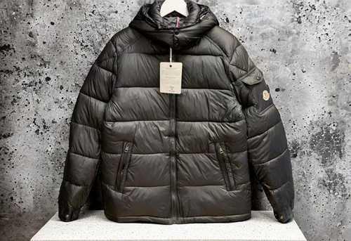 Зимняя куртка moncler