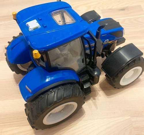 Трактор Tomy New Holland T7.270