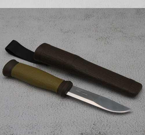 Нож Morakniv Outdoor 2000, сталь Sandvik 12C27