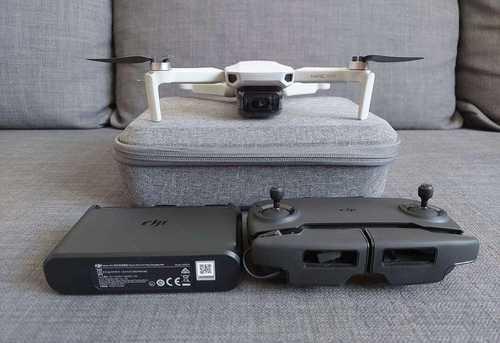 Квадрокоптер DJI Mavic Mini Combo