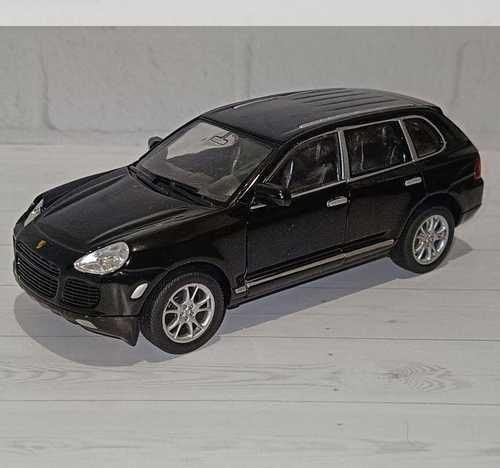 Модель Porsche cayenne s