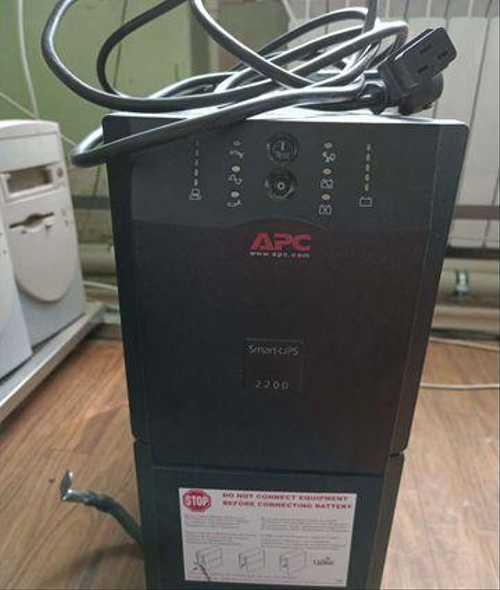 Ибп APC Smart-UPS 2200VA с батареями